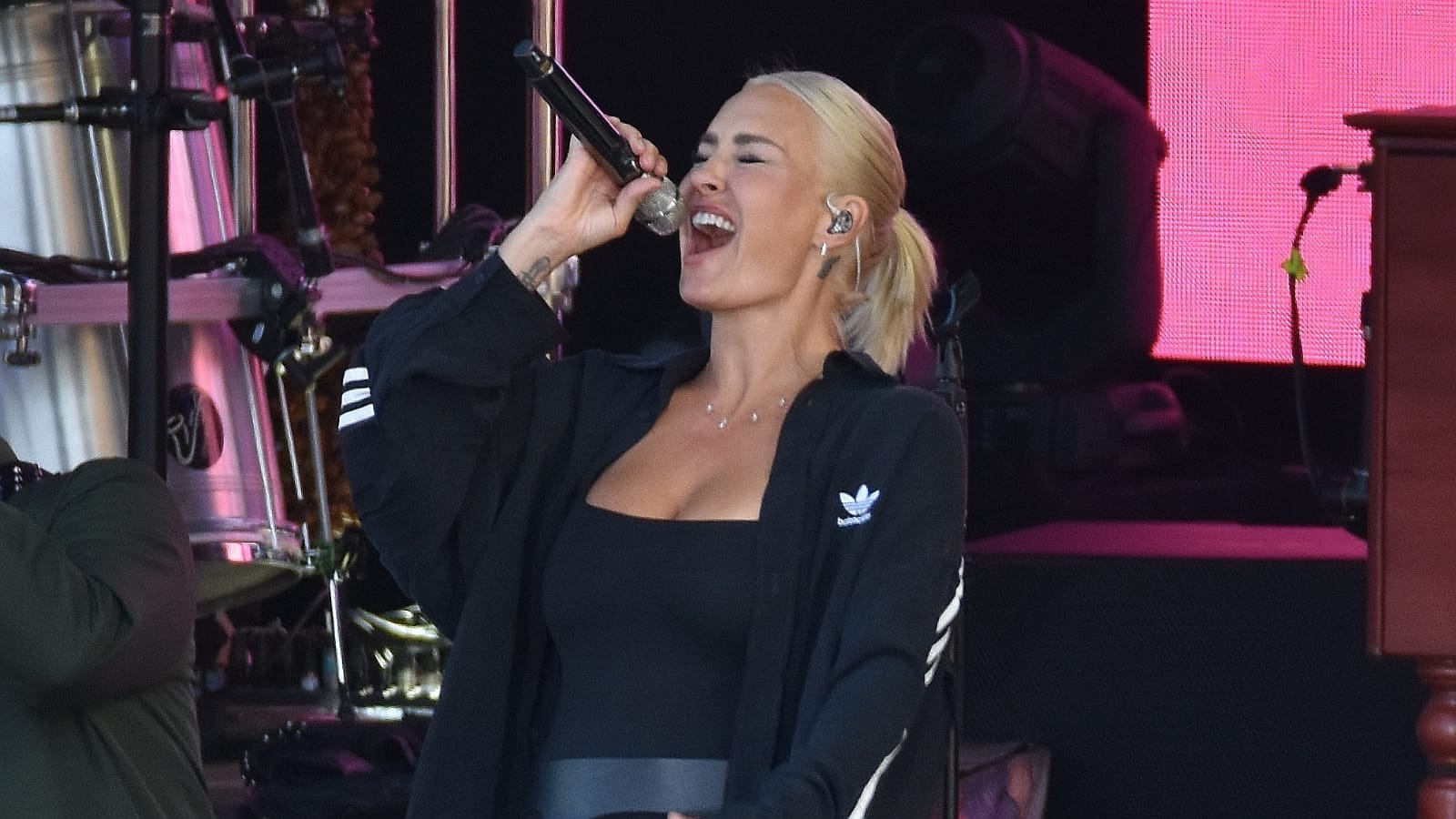 Sarah Connor Open Air in Büsum: Die schönsten Fotos | Medien-Puls Sarah Connor Open Air in Büsum: Die schönsten Fotos | Medien-Puls
