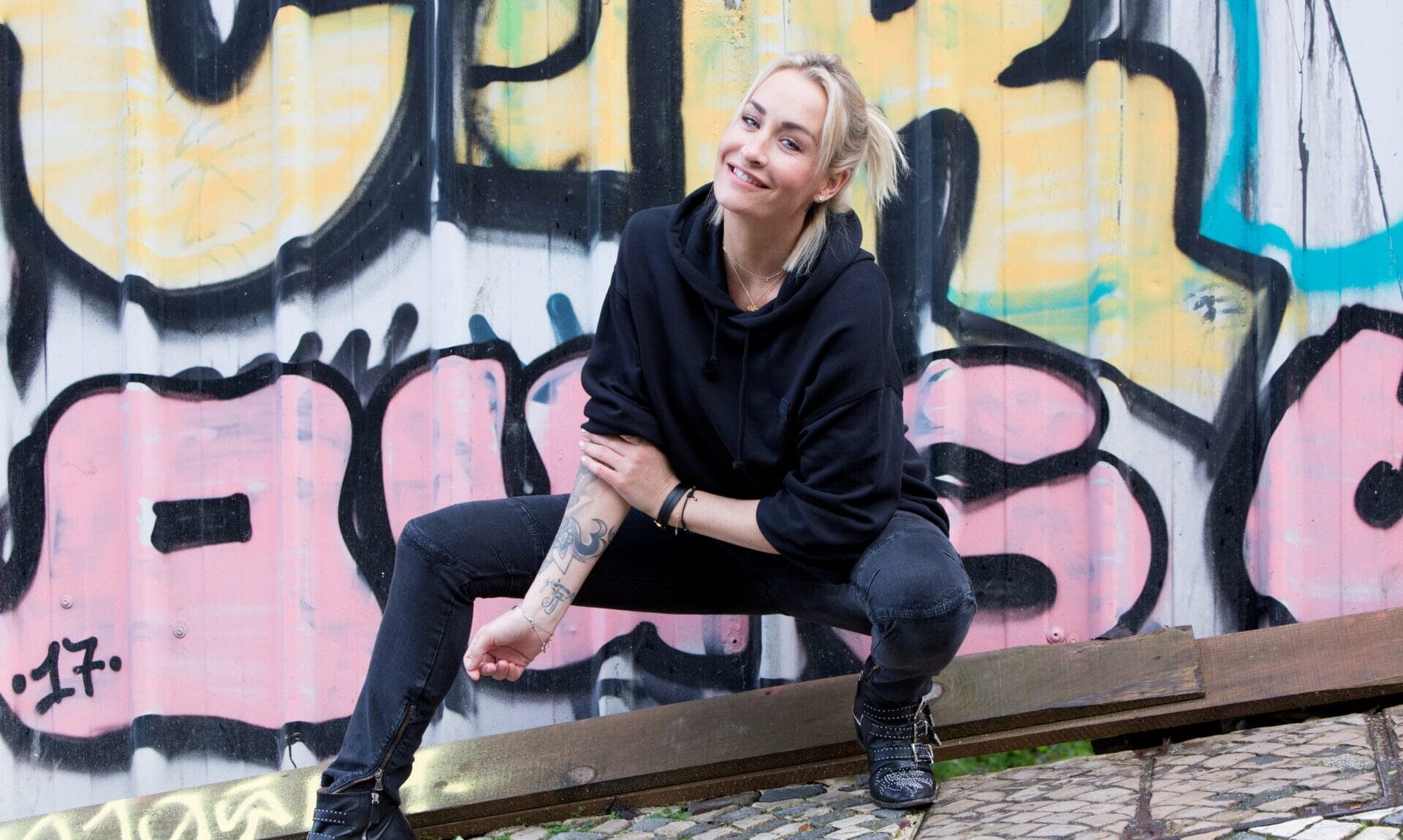 Sarah Connor: Neuer Song ist auf Deutsch und kommt in Kürze! Fanaktion ...